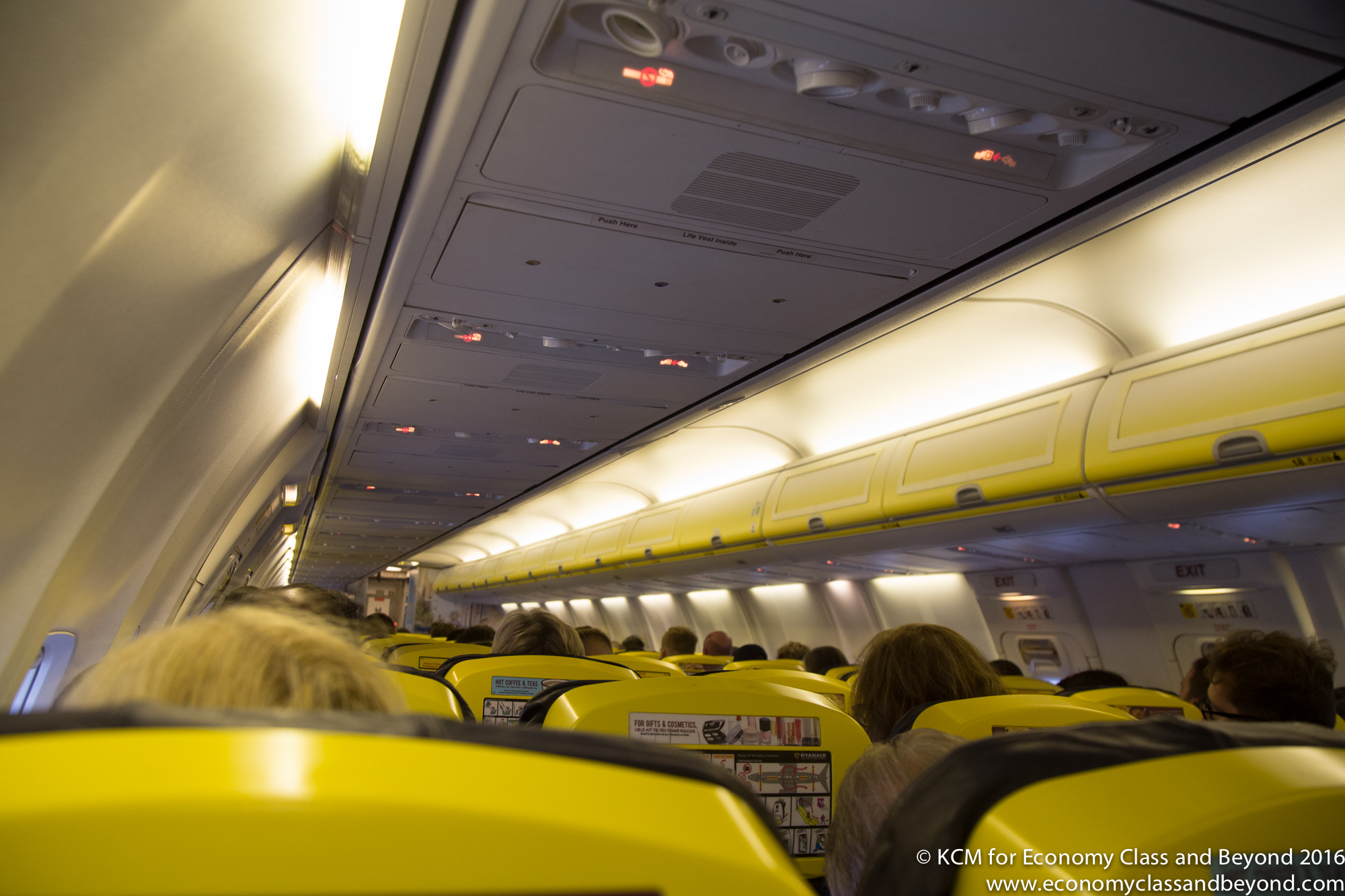 SNAPSHOT: FR666 Dublin to Birmingham with Ryanair - Economy Class & Beyond