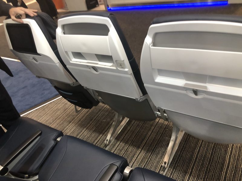 Examining Primera Air’s new seats by Acro - Economy Class & Beyond