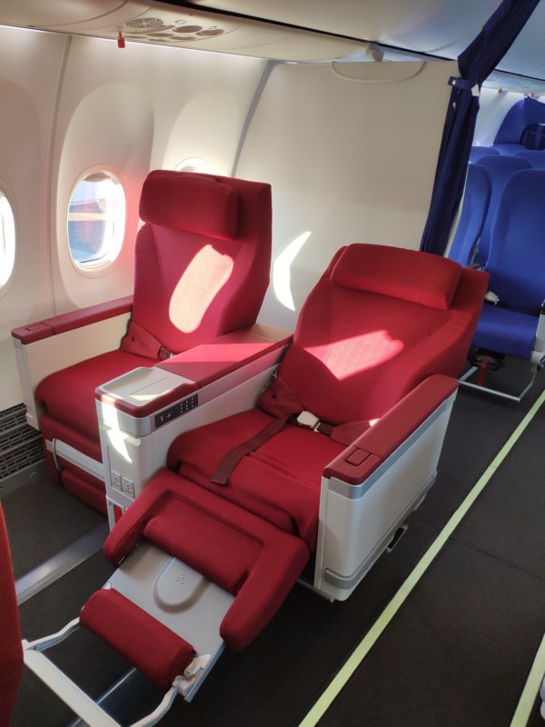 Shenzhen Airlines opt for Recaro seating for their shorthual aircraft ...