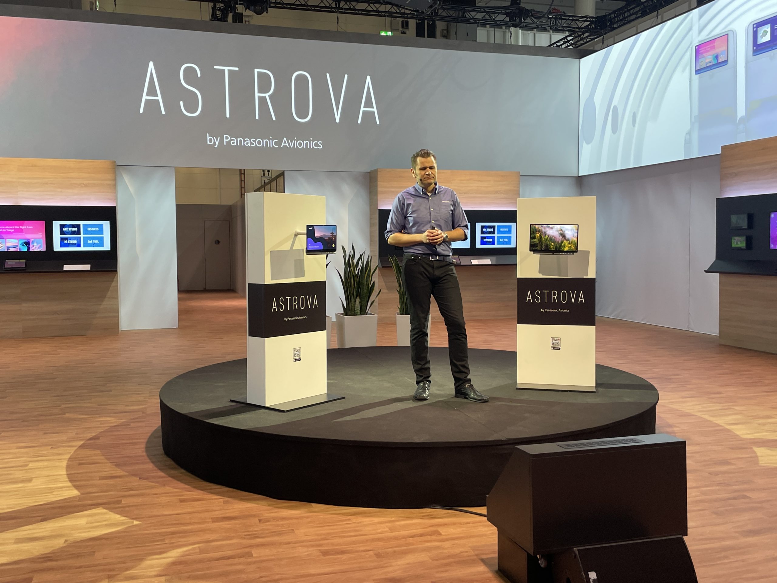 AIX22: Panasonic Avionics launches Astrova OLED Screens - Economy Class ...