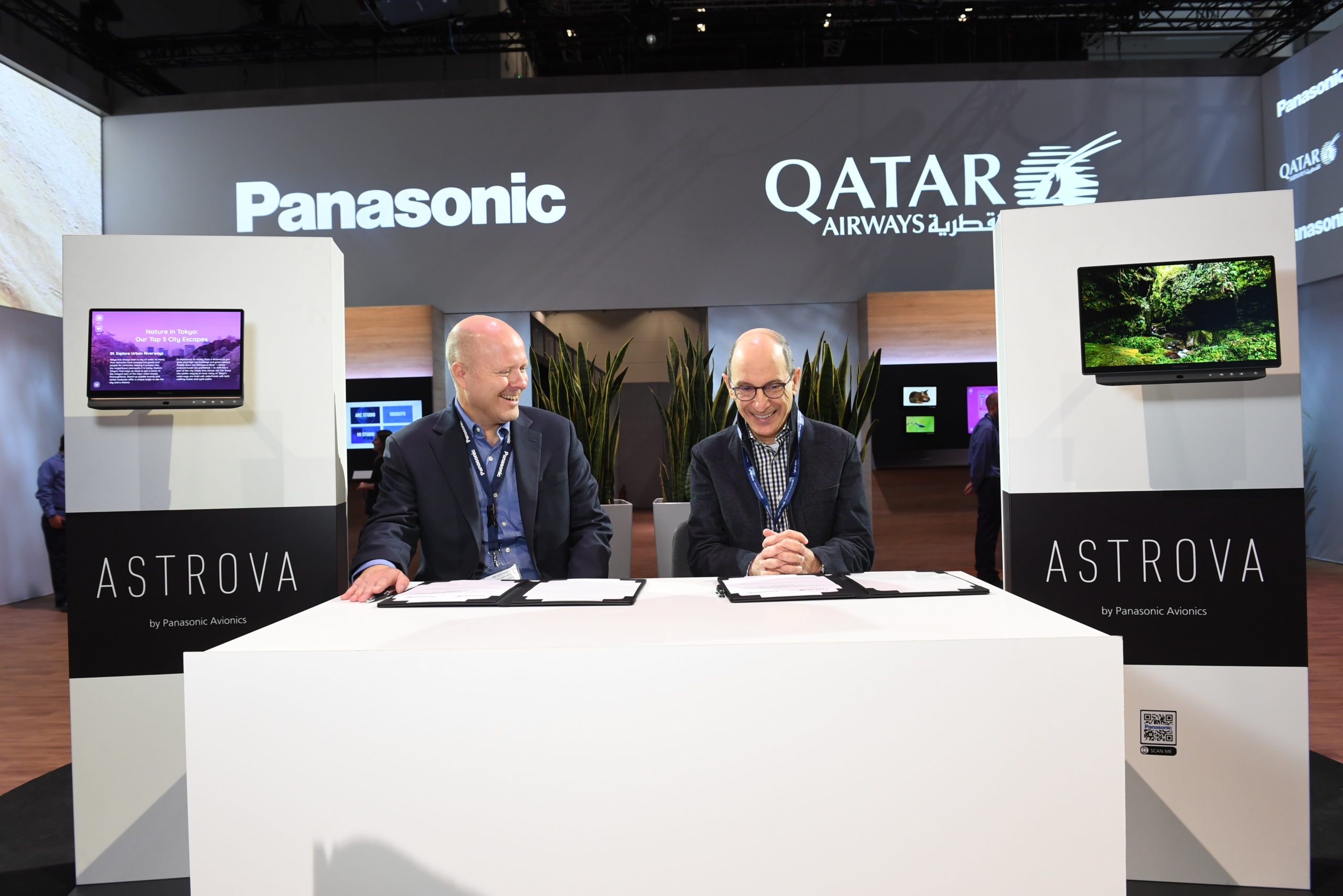 AIX22: Qatar Airways signs for Panasonic Astrova for its Boeing 777X ...