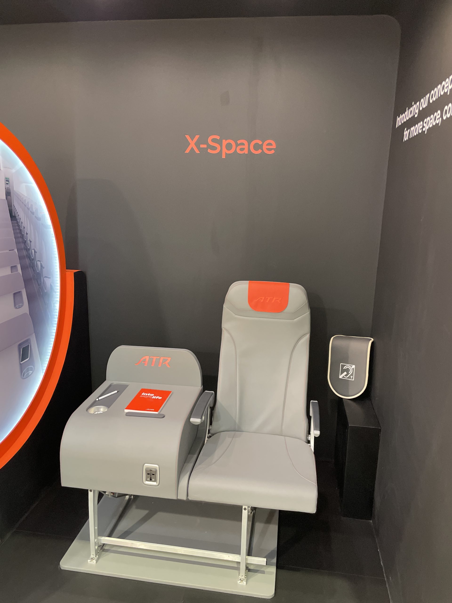 AIX22: ATR show off their new concept seat - Economy Class & Beyond