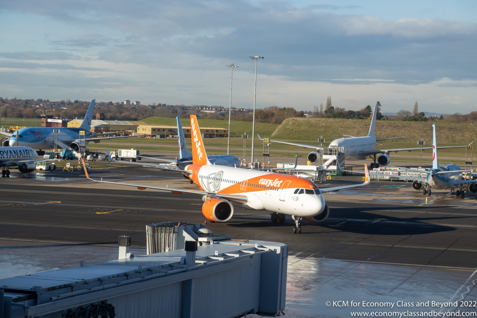 easyJet to (finally) open a base at Birmingham Airport - Economy Class & Beyond