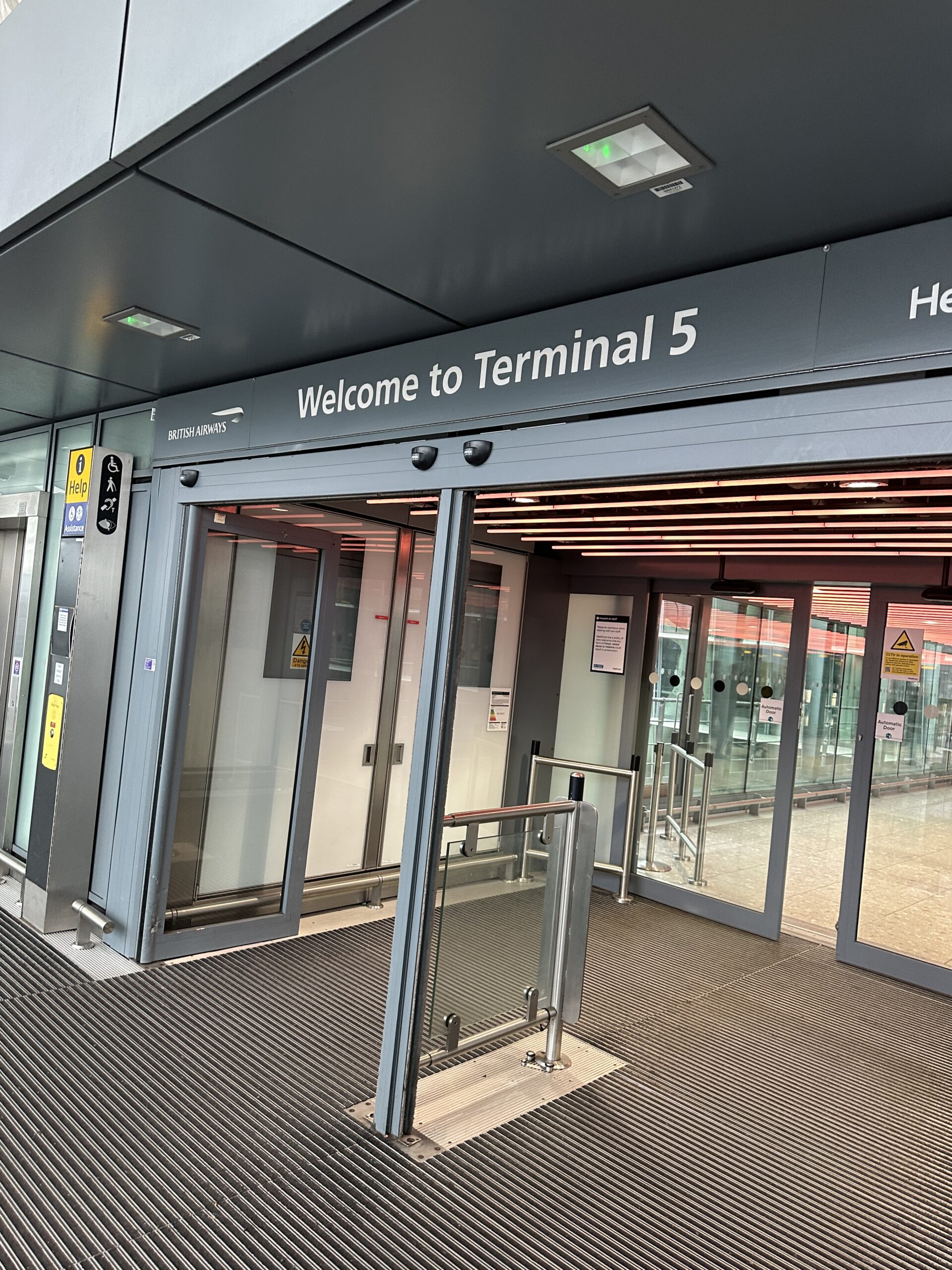 SNAPSHOT: British Airways 295 - London Heathrow to Chicago - Club World ...