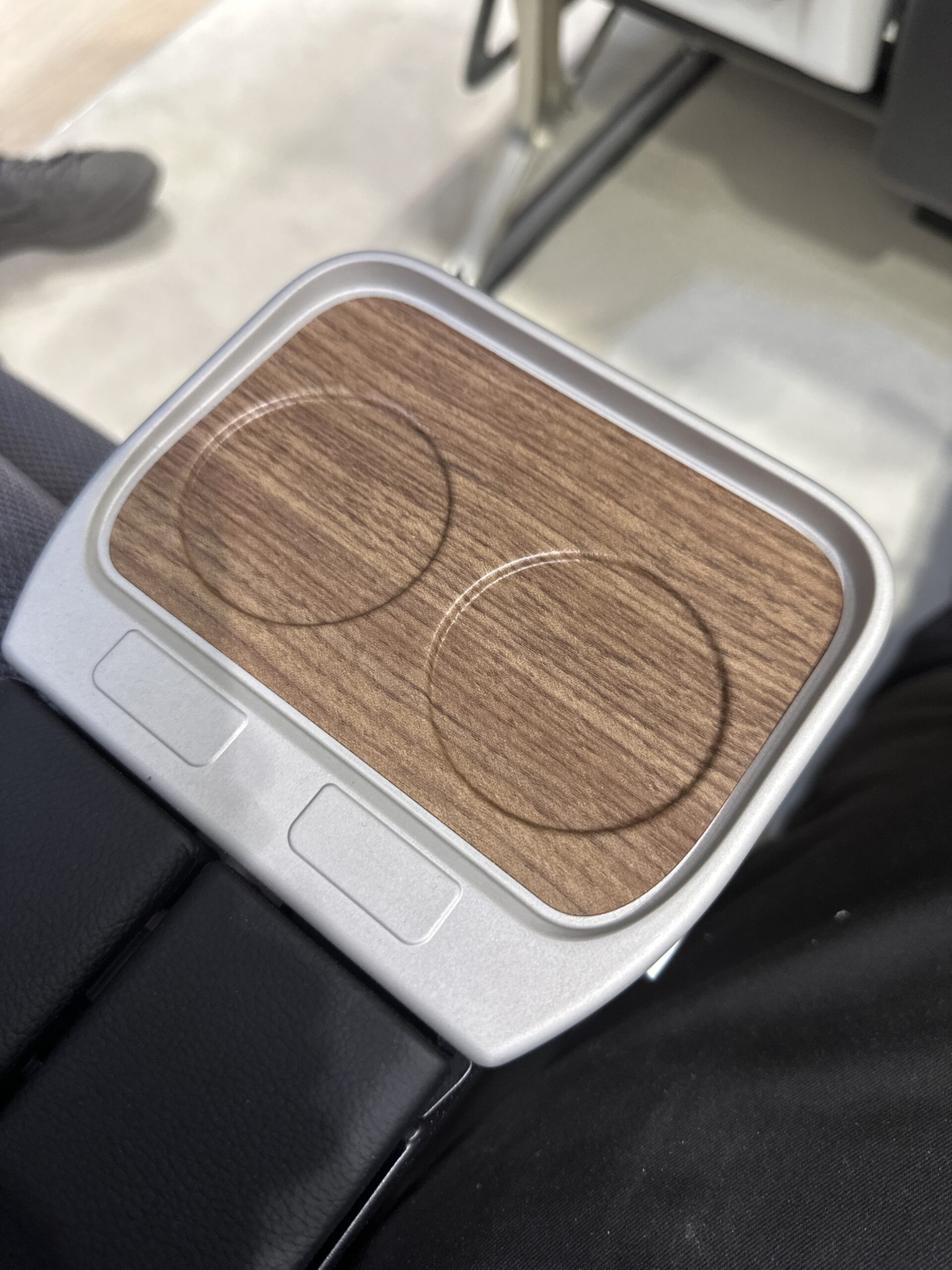 Recaro unveils the PL3810 - its new long haul Premium Economy Seat ...