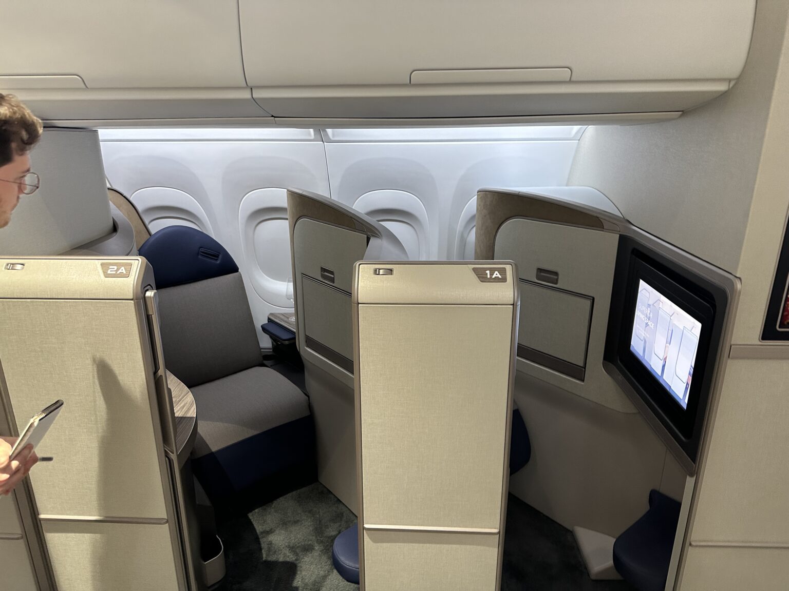 Collins Aerospace unveil its new Aurora Narrow Body Business Class seat ...