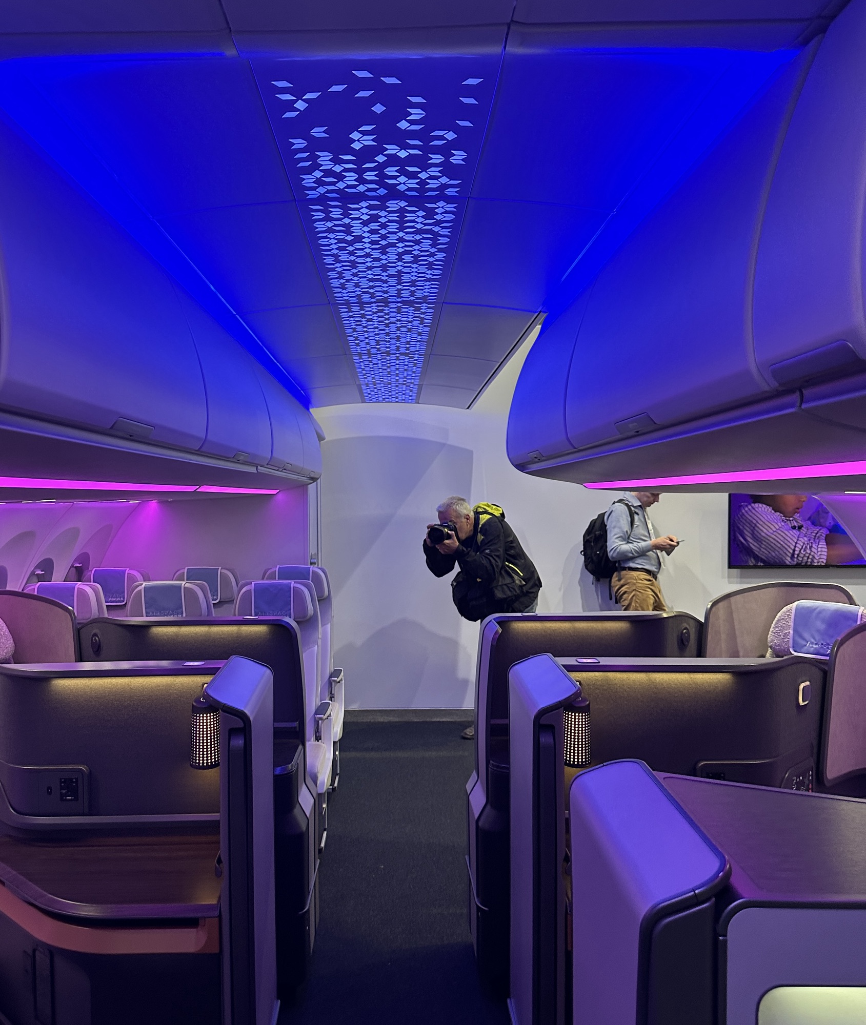 DEEP DIVE: The A321XLR interior demonstrator - glimpses of a near ...