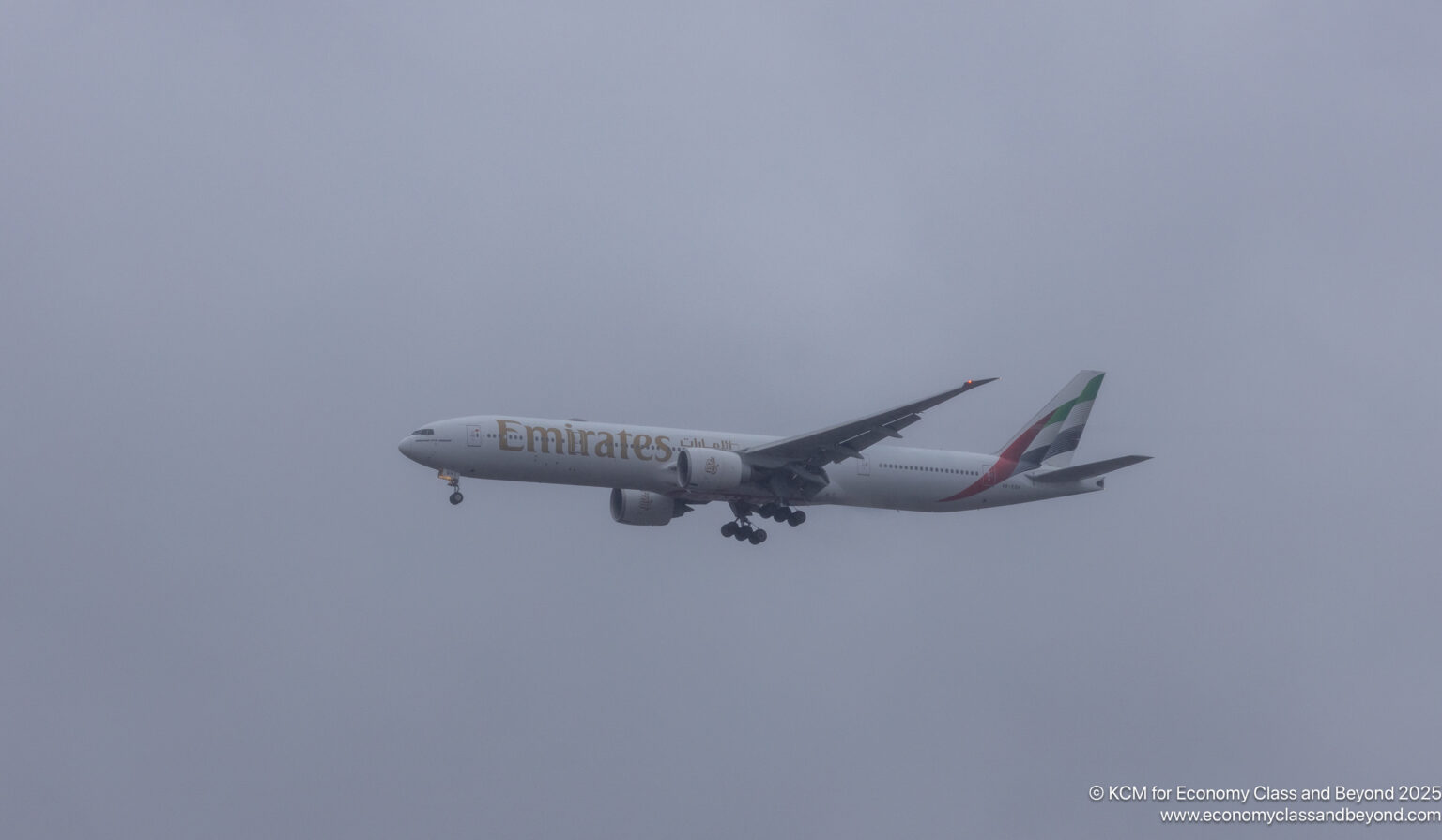 Emirates roll out its refurbished Boeing 777 to Beirut and Beijing ...