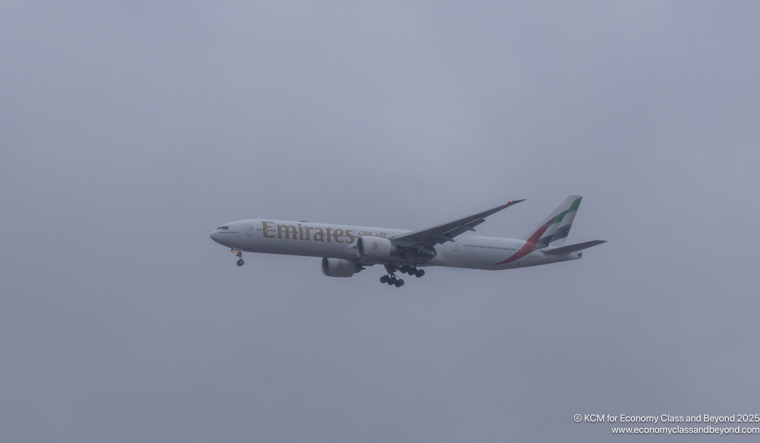 Emirates roll out its refurbished Boeing 777 to Beirut and Beijing ...