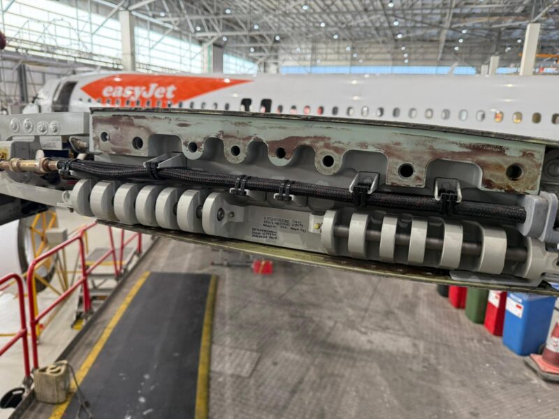 easyjet to fit remaing A320ceo aircraft with Sharklets - Economy Class ...