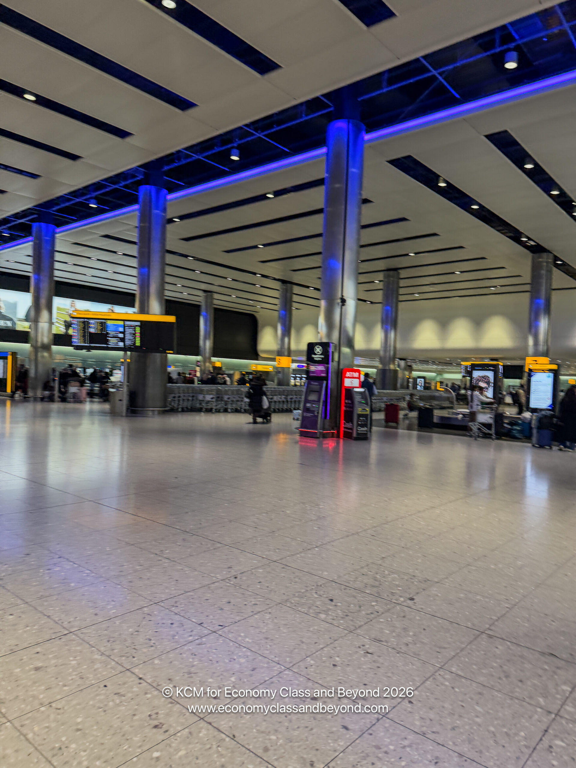 TRIP REPORT: Of Luggage, Coffee, Coaches and a Walk - Growing Old in ...
