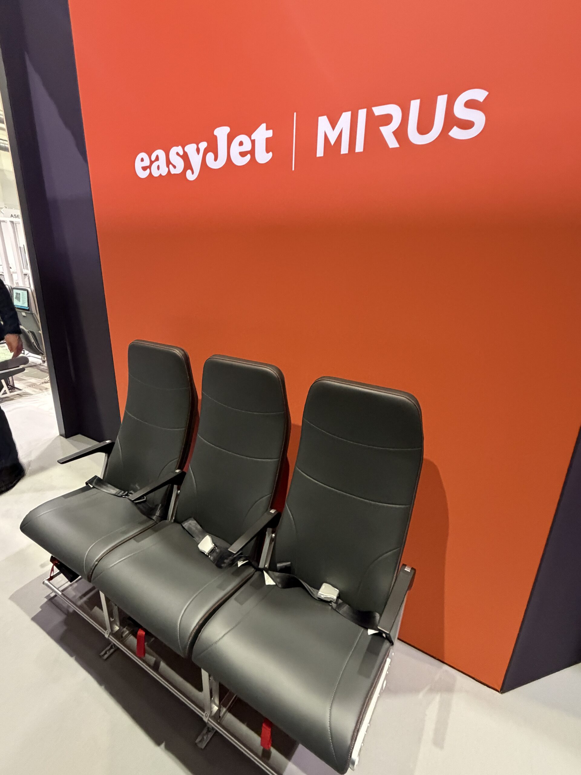 A deper dive into the Mirus Aircraft Seating Kestral - the new easyJet ...